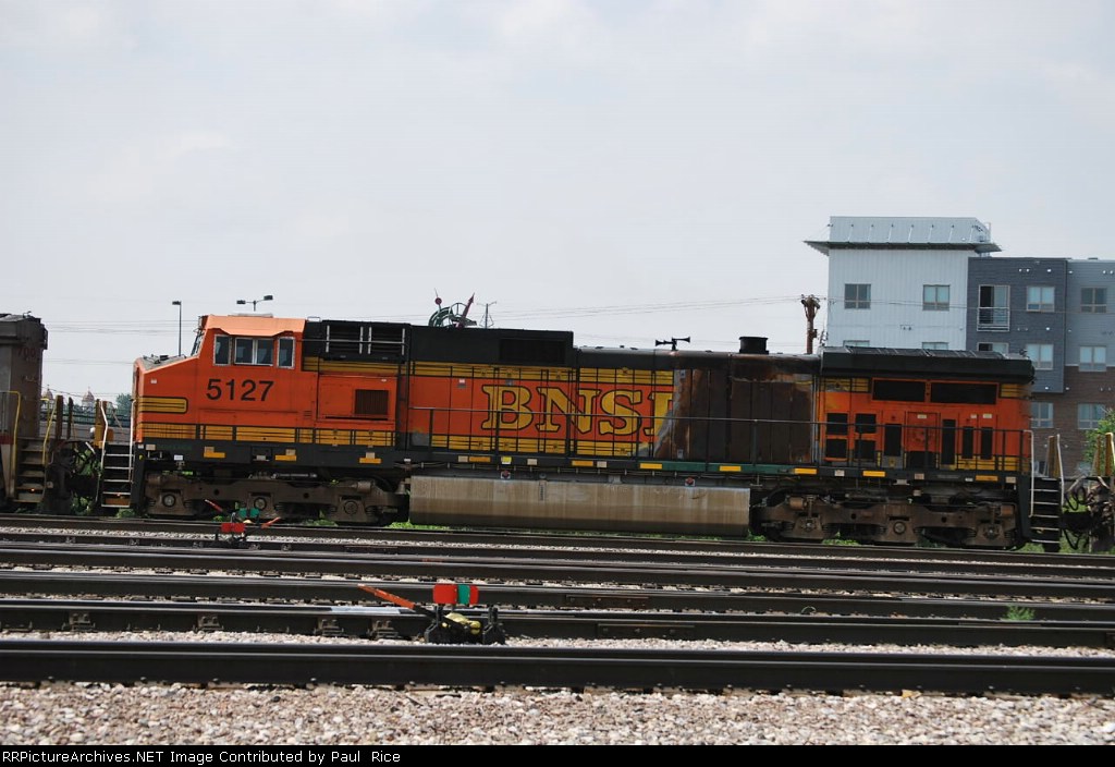 BNSF 5127
